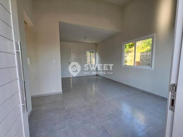 Casa nova com suíte