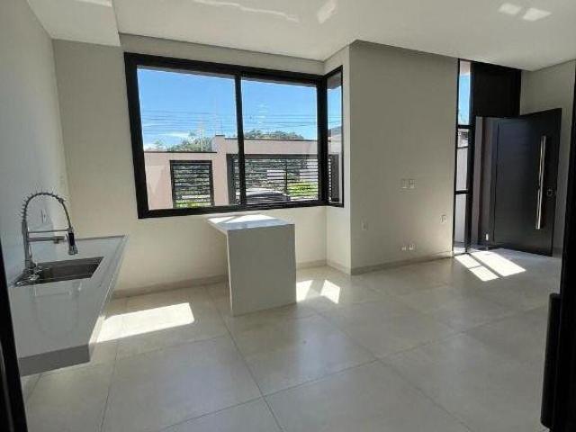 CASA NOVA, COM TRÊS DORMITÓRIOS À VENDA NO JD MARAMBAIA JUNDIAÍ