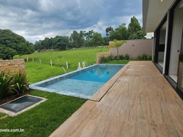 Casa nova com vista para o lago e projeto bem resolvido Venda Joc