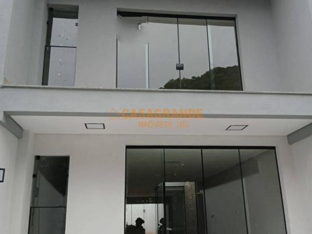 Casa nova com 185m² 03 quartos no jardim do céu ao lado do jd Oriente sjc