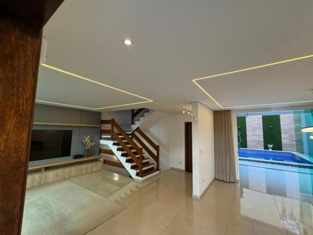 Casa nova com 252m² 3 suites 6wc 6 vagas / Portal do Morumbi