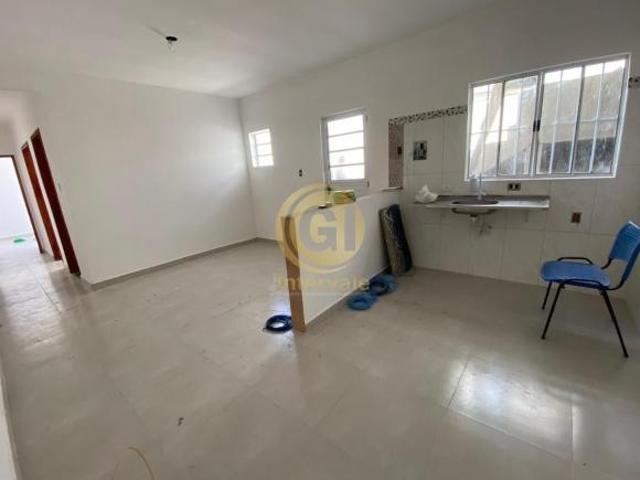 Casa Nova com 2 quartos e quintal amplo no Bandeira Branca 2