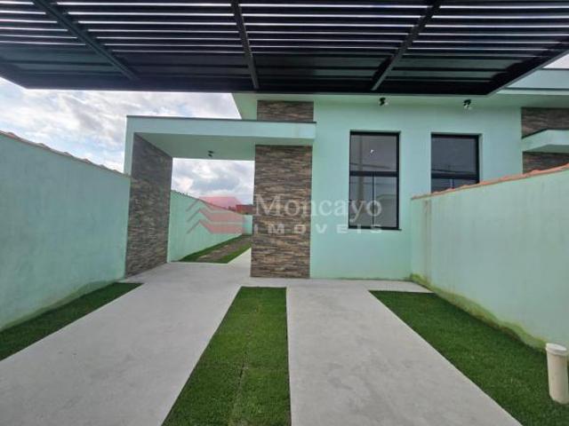 Casa nova com 2 quartos no Golfinho