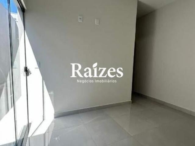 CASA NOVA COM 3/4 SENDO 1 SUÍTE NO JARDIM HOLANDA