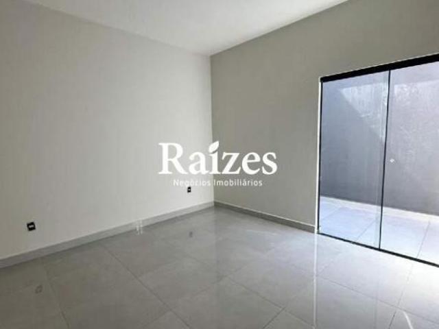 CASA NOVA COM 3/4 SENDO 1 SUÍTE NO JARDIM HOLANDA
