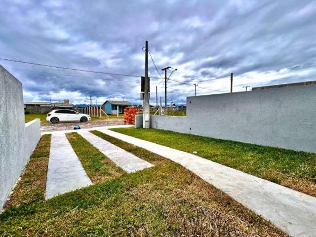 CASA NOVA COM 3 DORMITÓRIOS COM SUÍTE EM CAPÃO NOVO!