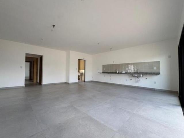 CASA NOVA COM 3 SUITES NO JARDINS LYON