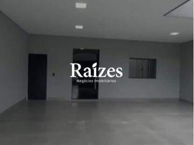 Casa nova com 3 suítes no Shopping Park