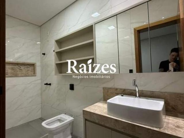 Casa nova com 3 suítes no Vigilato Pereira
