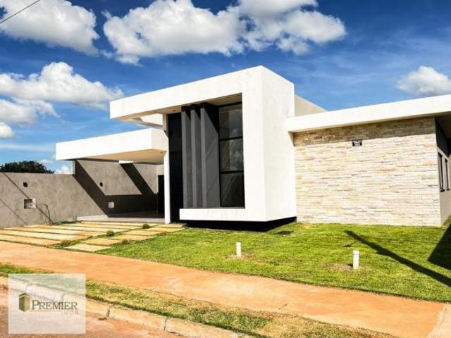 Casa nova com 3 Suítes e Escritório, Condomínio Parque Vivá, Jardim Botânico