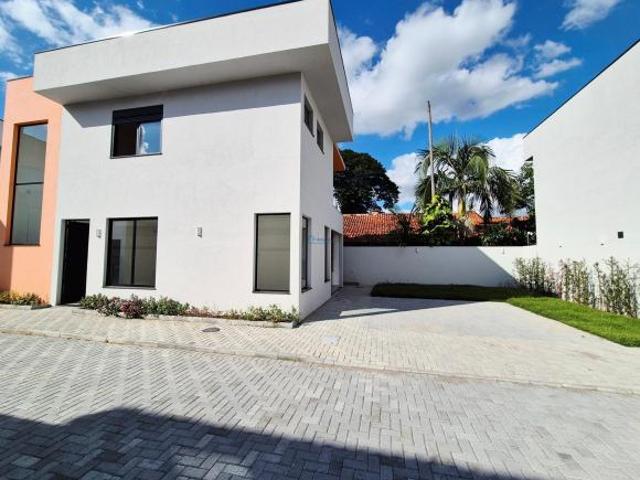 Casa nova com 3 suítes em Atibaia dentro de condomínio, região da Lucas Nogueira Garcez