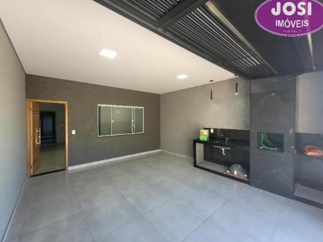 Casa Nova com 3 Quartos Sendo 1 Suíte,2 Vagas Garagem e Área Gourmet no Vale Verde em Alfenas / MG