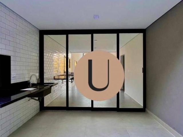 Casa Nova com 4 dormitórios em Aldeia da Serra!