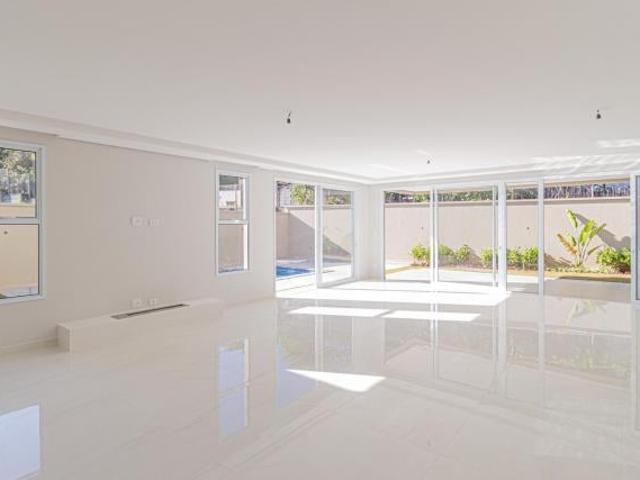 Casa Nova com 4 Suítes, São Paulo II, Granja Viana
