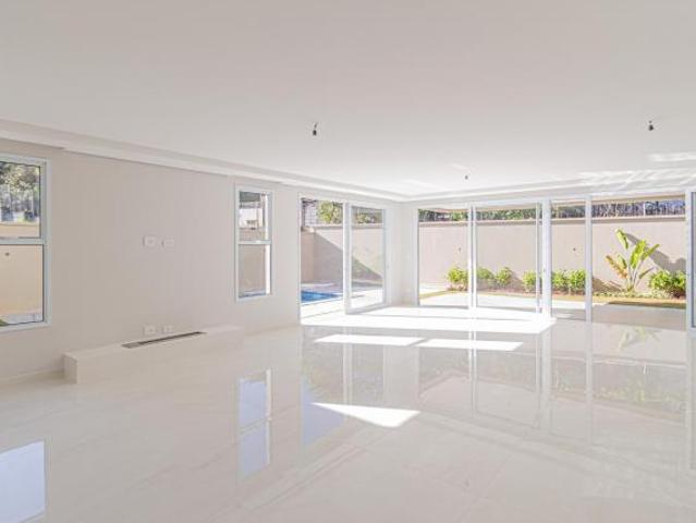 Casa Nova com 4 Suítes, São Paulo II, Granja Viana