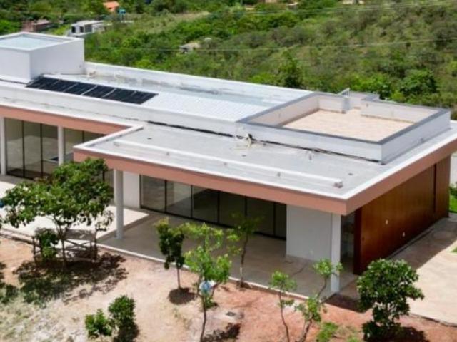 CASA NOVA.COND.SOLAR DA SERRA 270M2,3QTS 1STE.PROJ. LAURO ROCHA.R$1.790.000