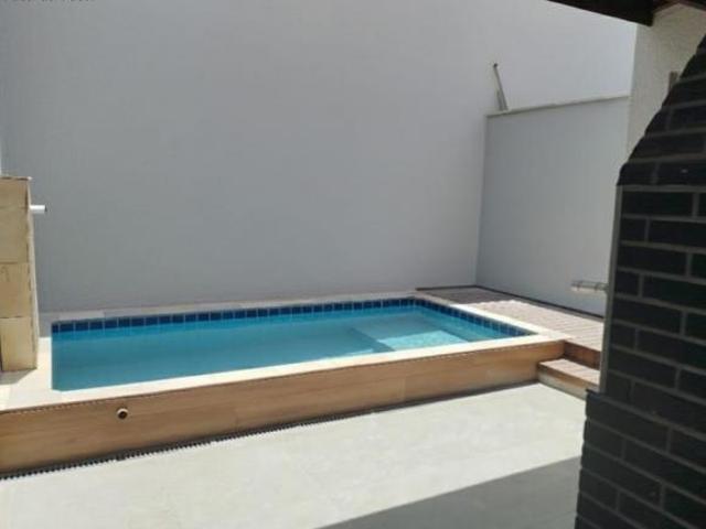 CASA NOVA Á VENDA, 2 Dorms 1Suíte, Piscina e Churrasqueira