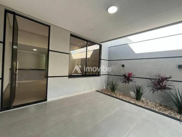 Casa nova a venda 3 quartos no Pq Universitário