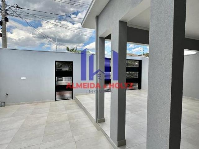 Casa nova à venda, com 03 dormit´roios, sendo 01 suíte, espaço gourmet e churrasqueira, localizada P