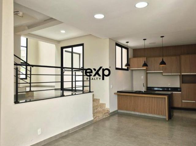 Casa nova à venda com 03 suites no condomínio Vila do Sol