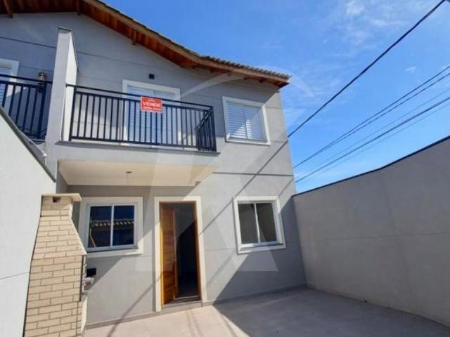 Casa Nova á Venda com 2 suítes e 2 vagas, apenas 1,7 km do Metrô Tucuruvi