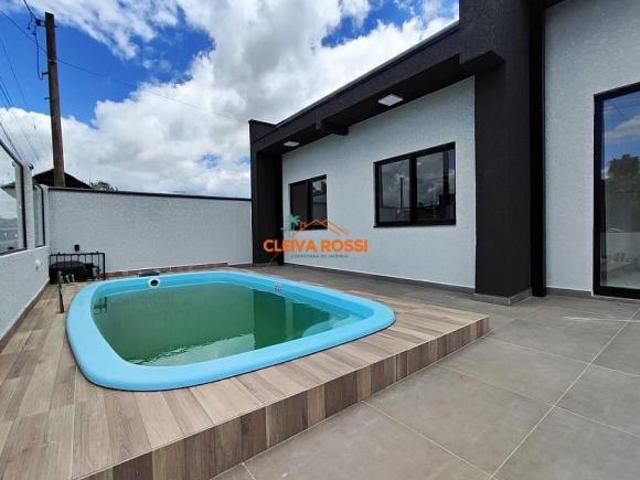 Casa Nova à Venda com Piscina a 640m do Mar Matinhos