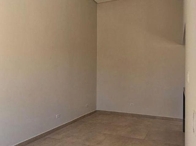 Casa nova á venda em Cesário Lange SP