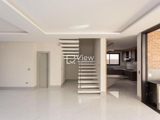 Casa Nova à Venda em Condomínio de Luxo!