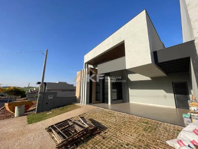 Casa nova á venda em Condomínio Quinta da Mata com 3 Suítes e piscina