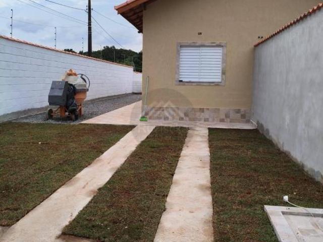 CASA NOVA A VENDA EM ITANHAEM LADO SERRA 2300M DO MAR