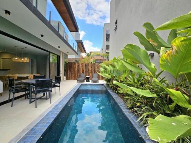 Casa nova à venda em Juquehy condomínio fechado com 3 suítes e piscina