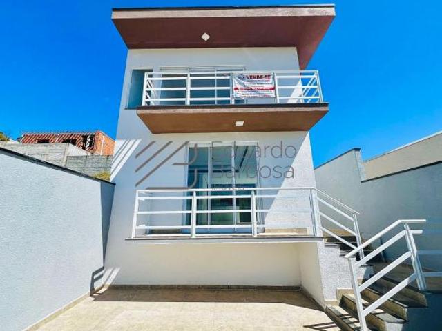 Casa Nova à Venda em Mairiporã/SP