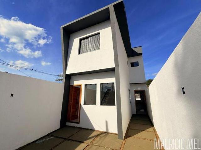 Casa Nova à Venda na Vila Suíssa em Mogi das Cruzes