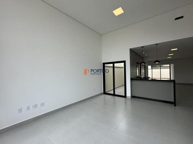 Casa nova a venda na entrada de Paulínia!