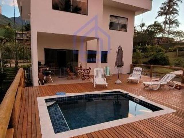 CASA NOVA À VENDA NA FEITICEIRA EM ILHABELA SP