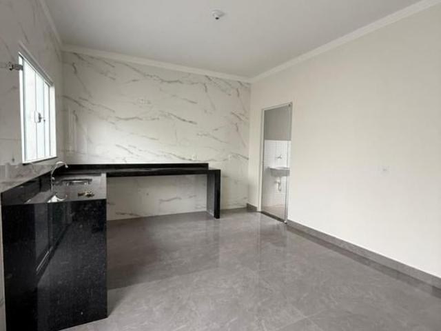Casa nova à venda no bairro Esmeralda