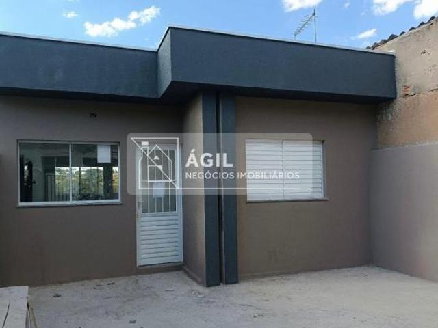 Casa Nova a venda no bairro Jardim Colinas Jacareí 2 Dormitórios Sala Cozinha 2 Vagas de Garagem