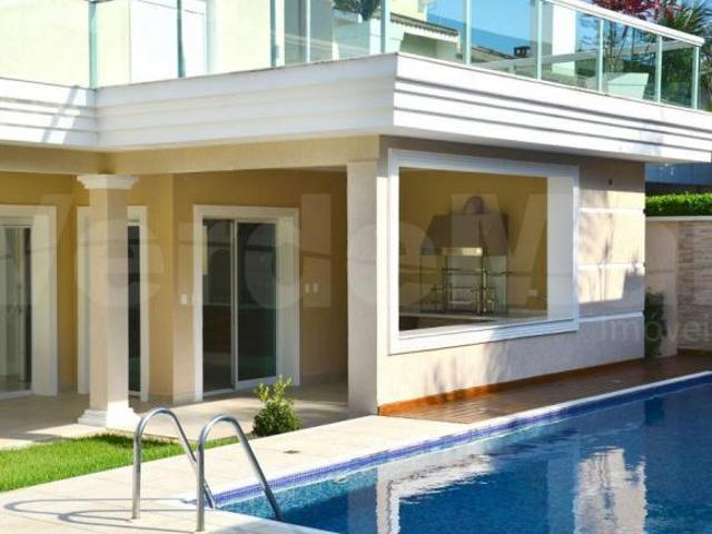 Casa nova a venda no Jardim Acapulco em Guarujá