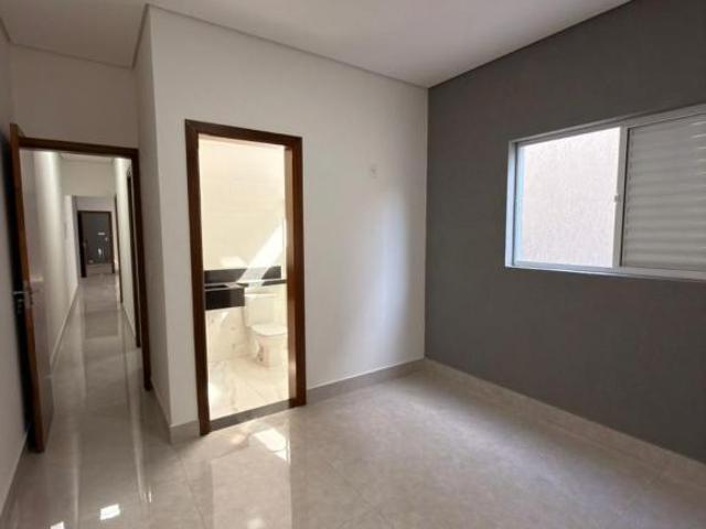 Casa nova à venda no Jardim Adelinha