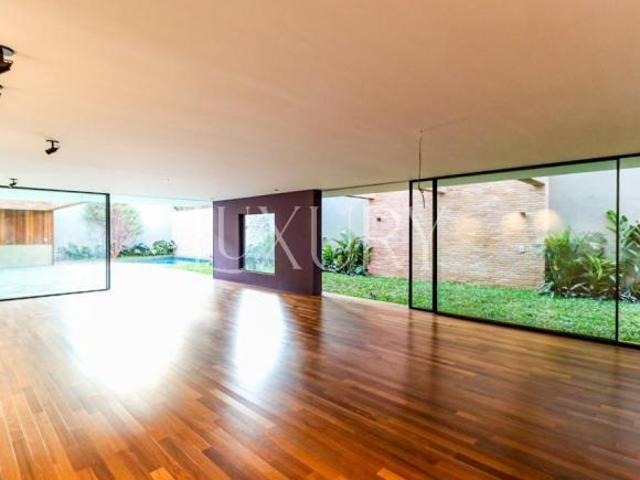 Casa Nova à venda no Jardim Paulista