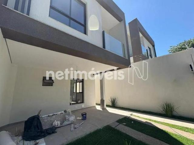 Casa nova alto Padrão no Itapoã!