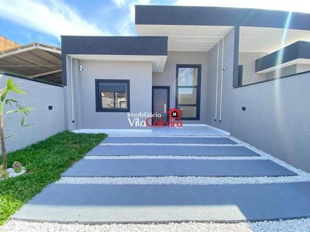 Casa nova apenas uma quadra do mar em Matinhos