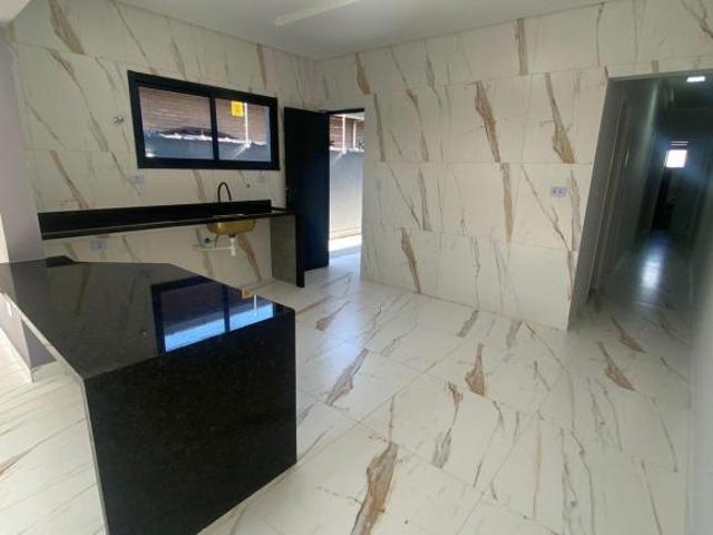Casa nova, área gourmet com piscina | 03 Dormitórios com fino acabamento