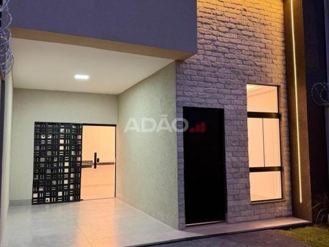 Casa nova de 150m2 com 3 quartos. Casa de Rua com 3 Quarto s por R$ 550000.00 no setor Loteamento