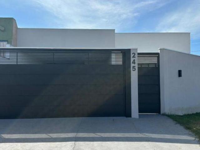 Casa nova de 187m², com 3 dorm, sendo 1 suíte, à venda no Lot. Terras de São José, em Avaré SP