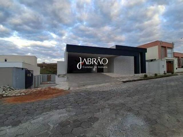 Casa nova de alto padrão a venda no loteamento Marino Ceolin, Barbacena, MG
