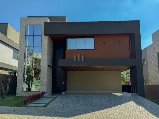 Casa Nova de Alto Padrão em Alphaville, 4 Suites, Piscina e Sauna, Mobiliada