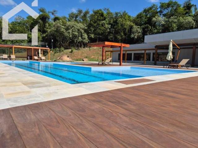 CASA NOVA DE ALTO PADRAO PISCINA AQUECIDA A VENDA NO CONDOMINIO VIDA REAL