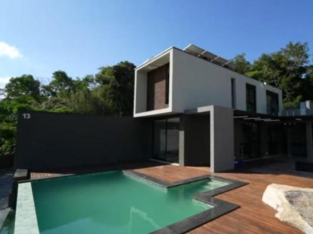 Casa nova dentro de condomínio fechado em área nobre de Atibaia SP com 4 suítes, piscina, área gour