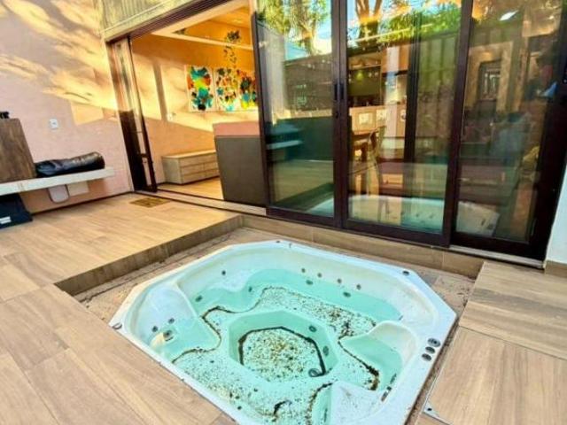 CASA NOVA DESOCUPADA NA ASA SUL, ACEITO TROCAS OU 990 MIL + 180 DE R$ 7.569,00